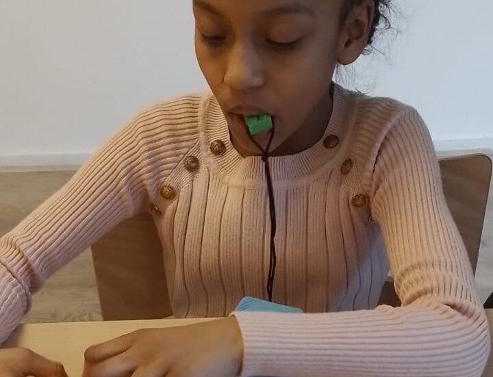 Kauwbehoefte: De Bijtketting | Nova kind- jeugdcentrum